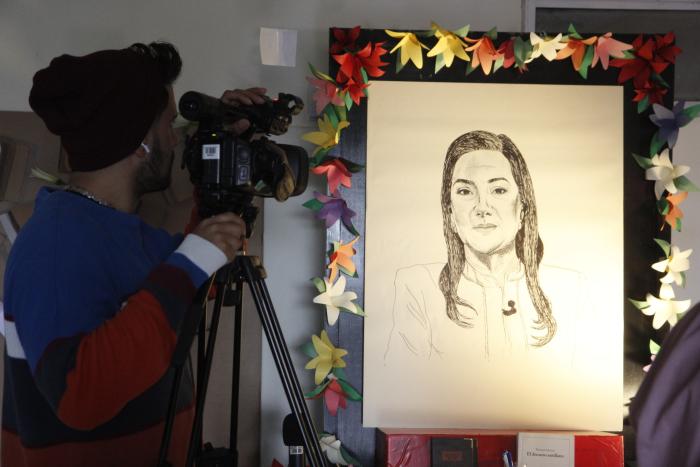 Tania Tinoco: Conversatorio, exposición, homenaje y más por la presentadora