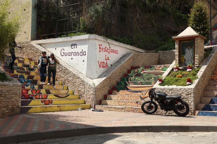 La tradición se viste de arte en las calles y en veredas de la ciudad ...