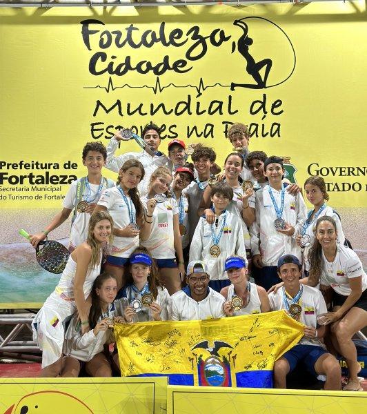 María Emilia Quintana, ascenso mundial con bandera tricolor en beach tennis