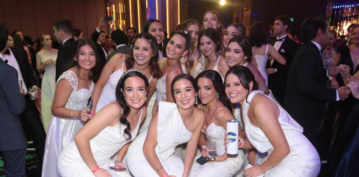 Balandra Cruz del Sur celebra su graduación 2023