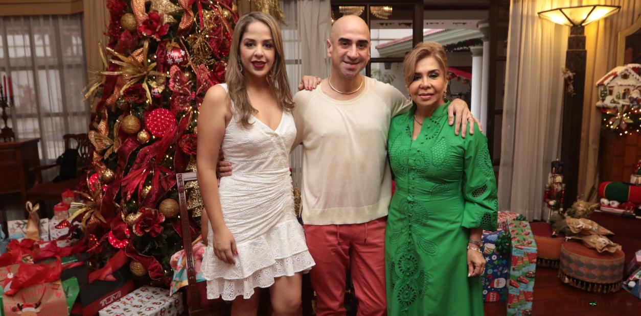 Los Azar celebraron Navidad