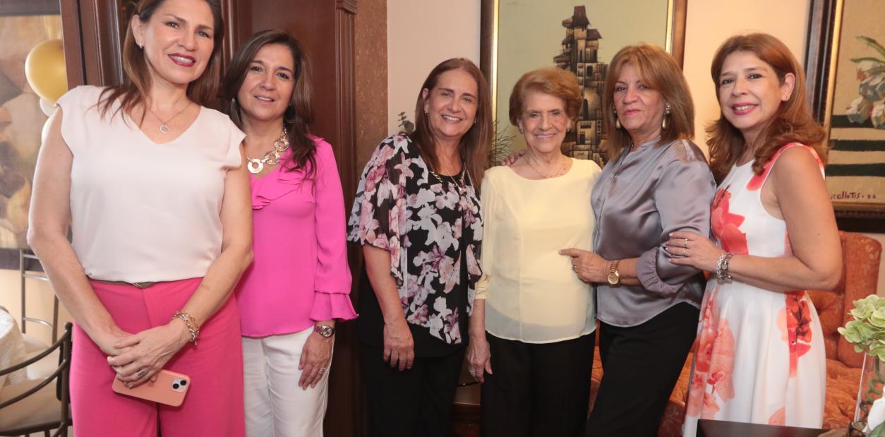 Así festejaron a Leticia