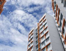 Menxtube.col her looks is attractive girl-next-door so the