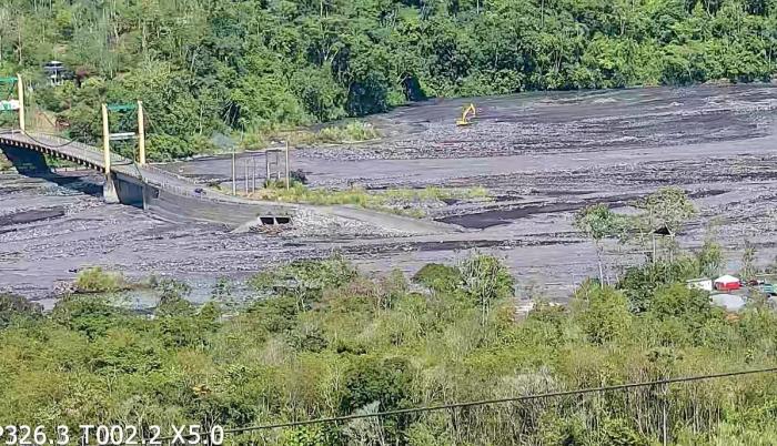 Inhabilitado el paso entre Macas con Morona por fuerza del río Upano