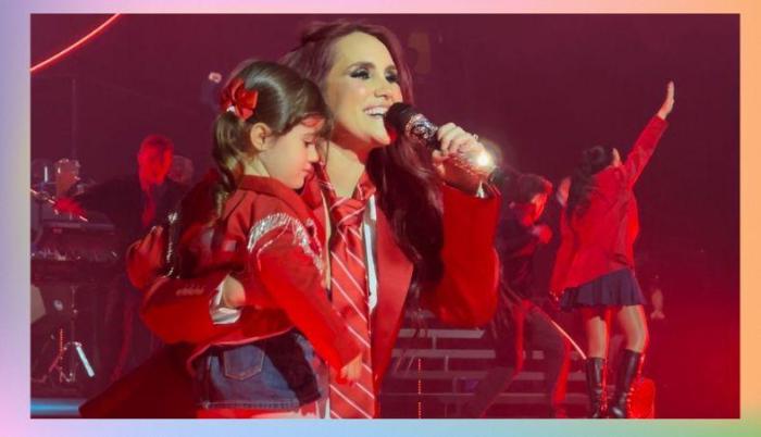 Dulce María presenta a su hija en el concierto de RBD