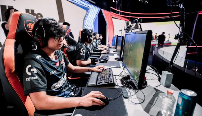 Straight, el gamer ecuatoriano que triunfa en Latinoamérica