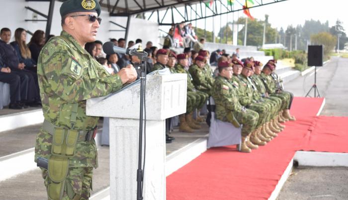 Operadores caninos se graduaron en la Brigada Patria de Latacunga
