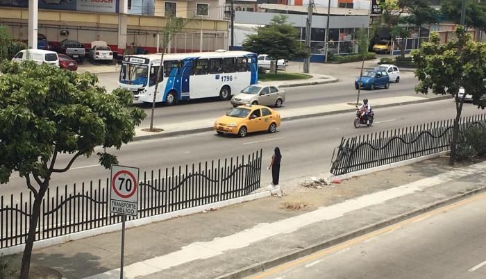 Cierre de un sentido de la avenida Terminal Terrestre-Pascuales