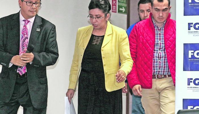 La Fiscalia abre una indagacion por los casos de testaferrismo