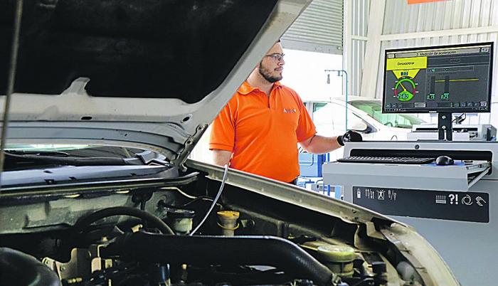 Duran inicia su propia revision de vehiculos