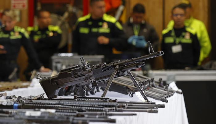 La Policía incauta cerca de medio centenar de armas en Colombia
