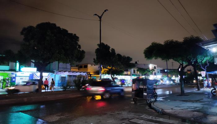 Guayaquil: una vía del sur de la ciudad sigue a oscuras tras el sismo