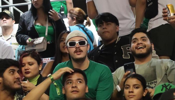 Feid puso a perrear y a hacer de todo a Guayaquil