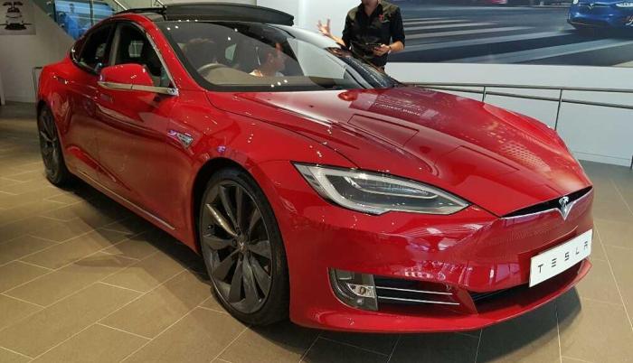 Mundo Tuerca: Crece 36% entrega de vehículos de Tesla