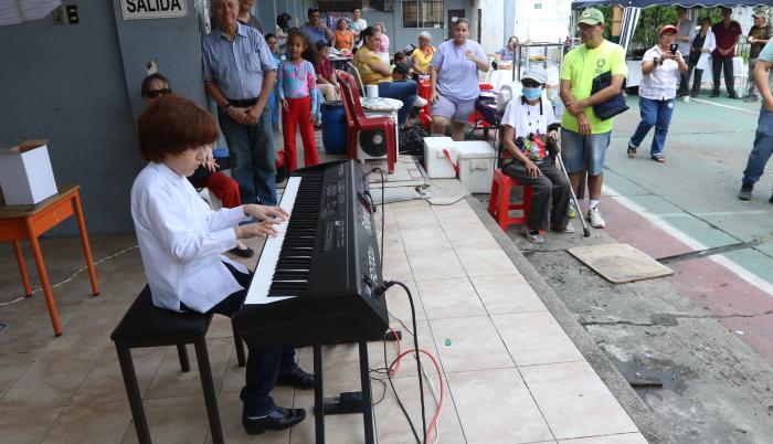 La Ciudadela 9 De Octubre Se Reunió En Una Feria Y Rindió Homenaje A