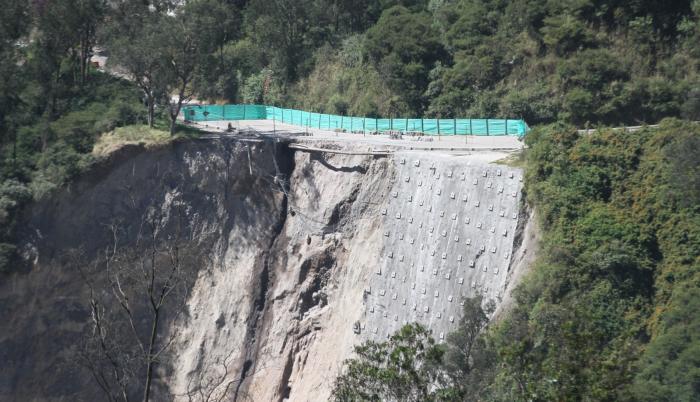 El daño en el talud de la avenida De Los Conquistadores se pudo evitar