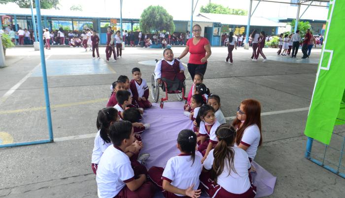 Clara Celi, una maestra sobre ruedas