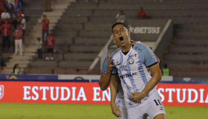 Miguel Parrales: “Tengo la ilusión de jugar el Mundial de 2026 con la Tri”