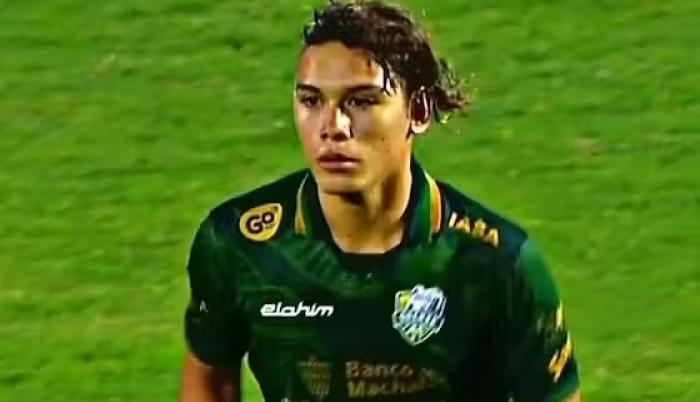 Erick Zambrano el nuevo jugador más joven en debutar en la LigaPro