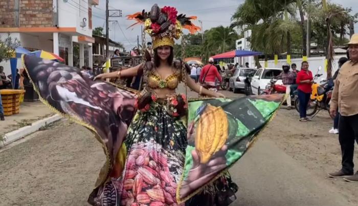 Elba González sorprende con su atuendo de votación en la segunda vuelta ...