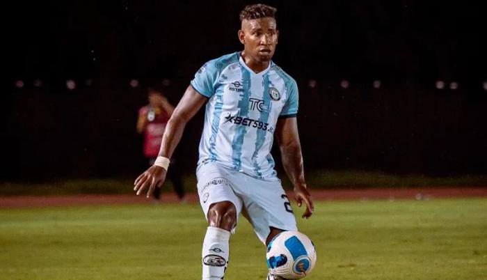 Barcelona: William Vargas, del cerro Las Cabras de Durán a la Noche Amarilla