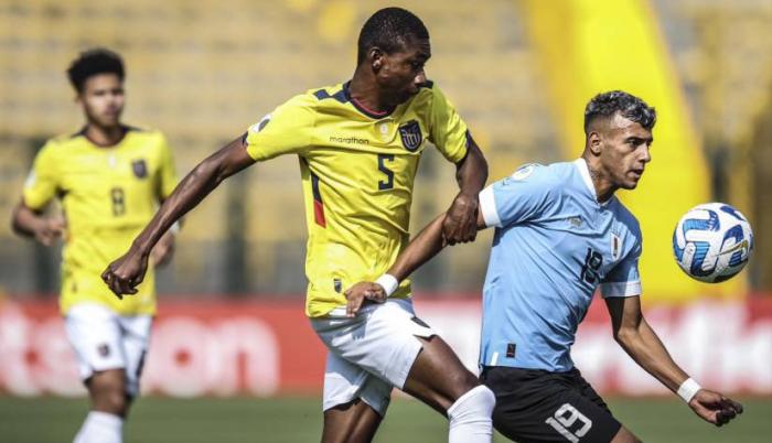 El volante tricolor Denil Castillo fue cedido a Serbia y este será su ...