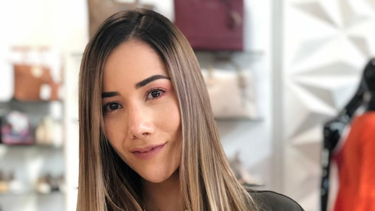 Mónica Bucheli se reinventa con nuevo look y colección de jeans