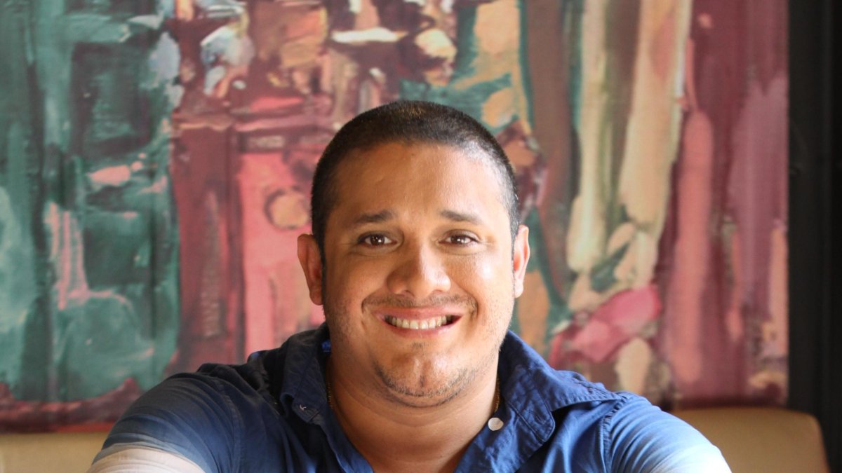 Carlos José Matamoros: "Estoy saliendo con una chica 20 años menor"
