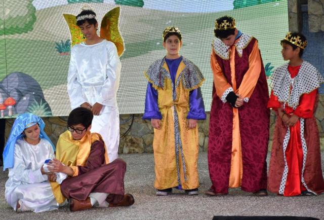 Estudiantes recrearon ‘estampas navideñas’