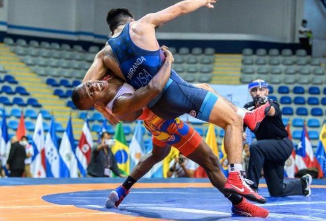 Andrés Montaño y Jeremy Peralta van tras el reto panamericano