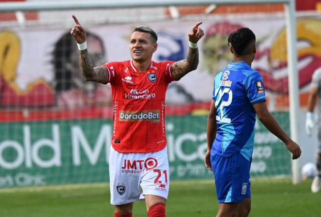 Carlos Garcés: Así fueron los goles del ecuatoriano con el Cienciano de ...