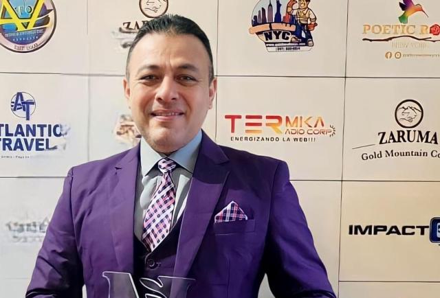 Xavier Enrique triunfa en los premios Unidad 2023