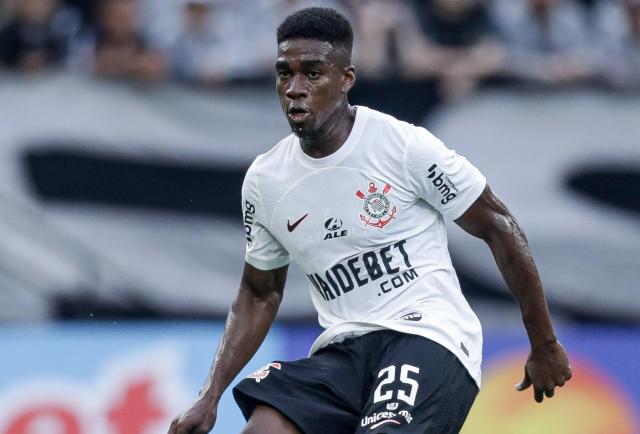 Félix Torres: debutó con el Corinthians y fue figura del partido