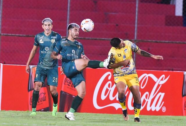 Copa Sudamericana: Delfín gana de visitante al Real Tomayapo y es líder ...