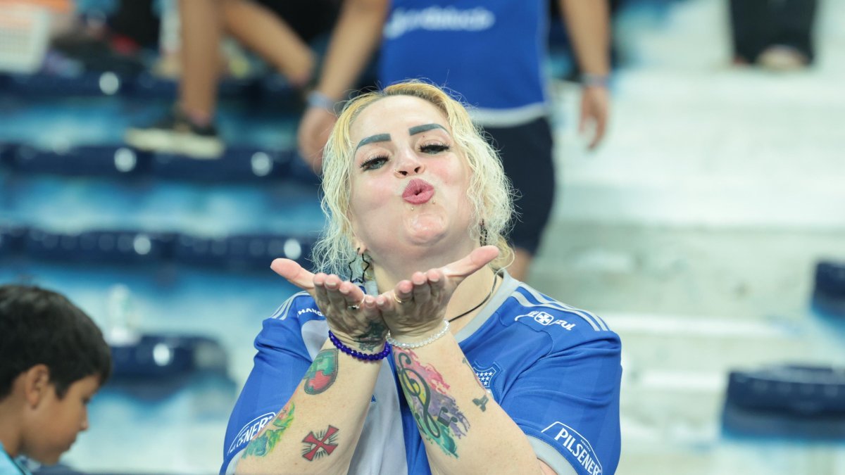 Emelec: La Gorda Matosa no entiende las peleas entre hinchas