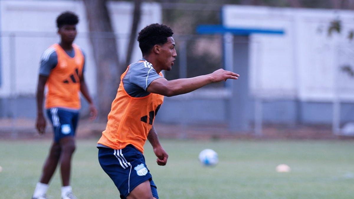 Ronny Borja sufre grave lesión en Emelec | ¿Se despide de la temporada ...