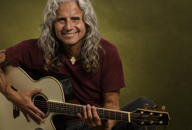 Pablo Herrera: "Se hace mucha música para divertirse, pero ya no para enamorar"