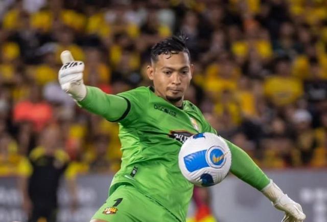 River Plate vs Barcelona SC: Así fue la heroica salvada de Contreras en ...