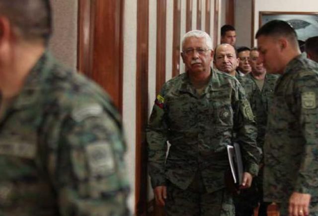 Un mes más para el caso armas