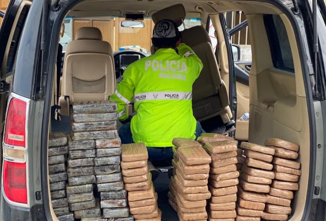 La droga sigue viajando por las carreteras del país