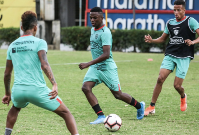 Edwin Valencia solo se enfoca en el Barcelona de Ecuador