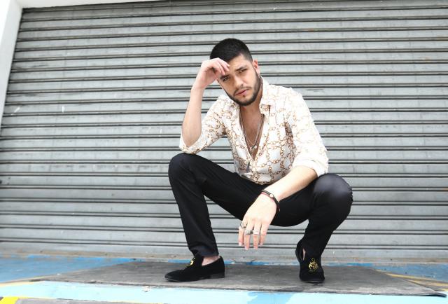 Javier Neira: “Me voy a ganar un Grammy, como sea”