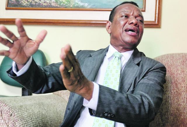 Balerio Estacio propone tres ejes en su administracion