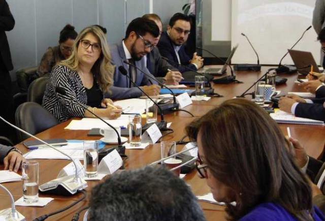 En 2020 se preve contar con el operador privado temporal de CNT EP