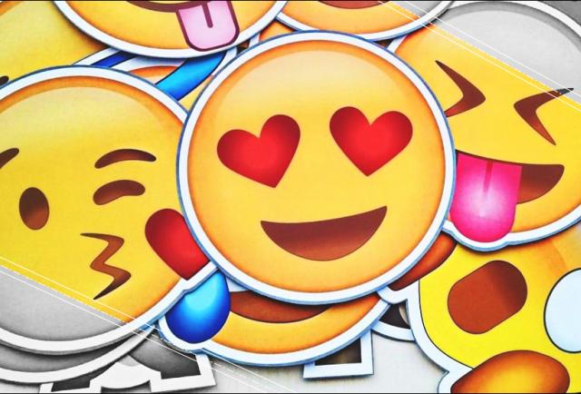 Dia Mundial del Emoji: Una cara vale mas que mil palabras