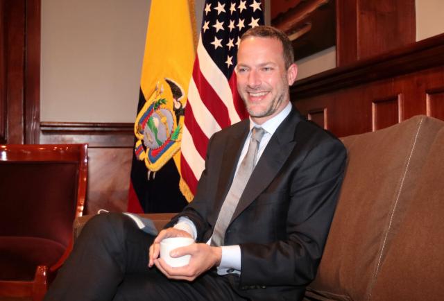 Adam Boehler: “Los ecuatorianos deben mirar lo que sucede en Venezuela”