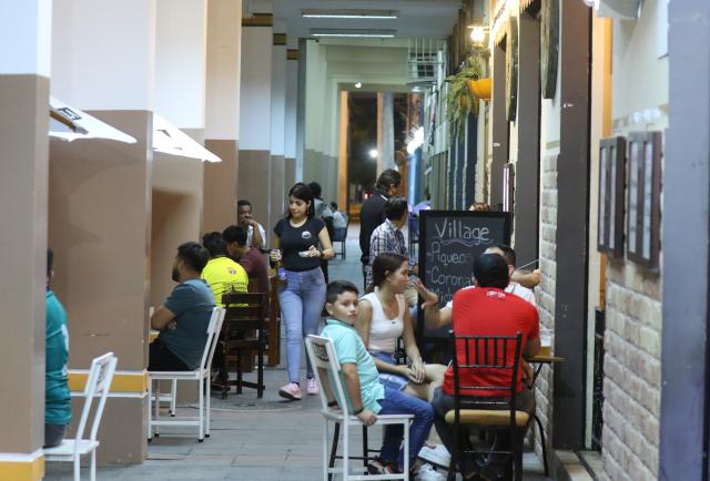 Guayaquil: El recreo nocturno vuelve a cobrar vida