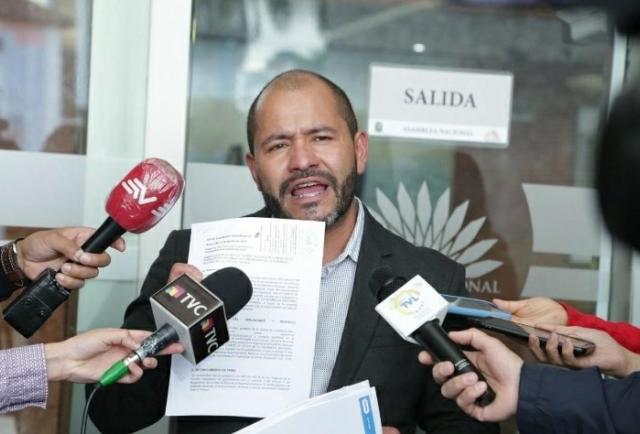 La expulsión de Alejandro Jaramillo de la Izquierda Democrática pierde ...