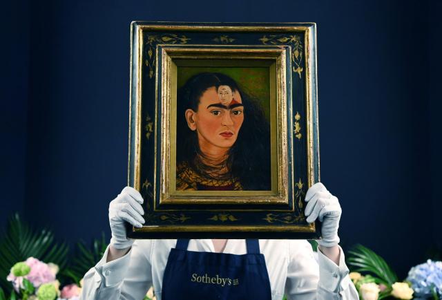 Frida Kahlo, Picasso, zapatillas y NFTs: lo mejor de las subastas de 2021