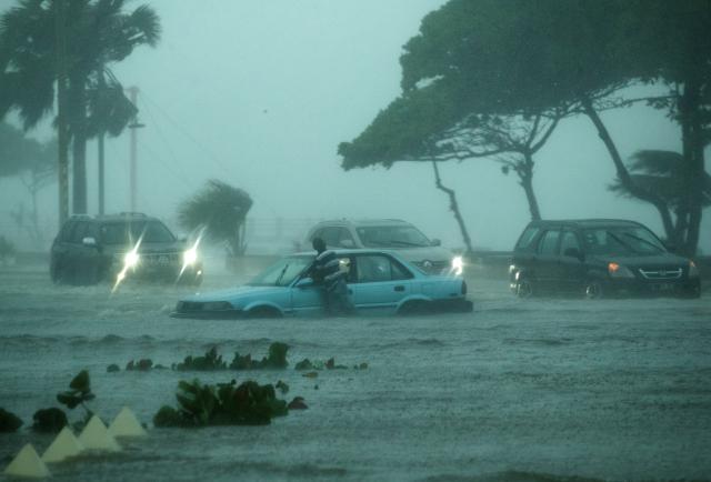 La tormenta tropical Earl provoca graves inundaciones en el norte de ...